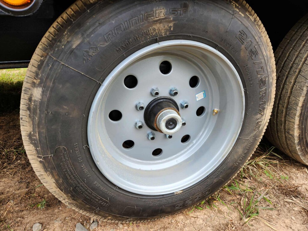 Tires and Wheels – Mid-State Trailers NC